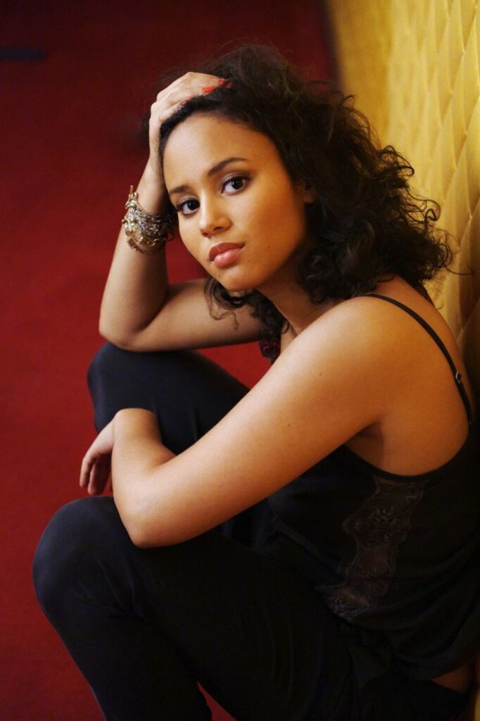 10 Most Beautiful Female Musicians in Africa - See Africa Today