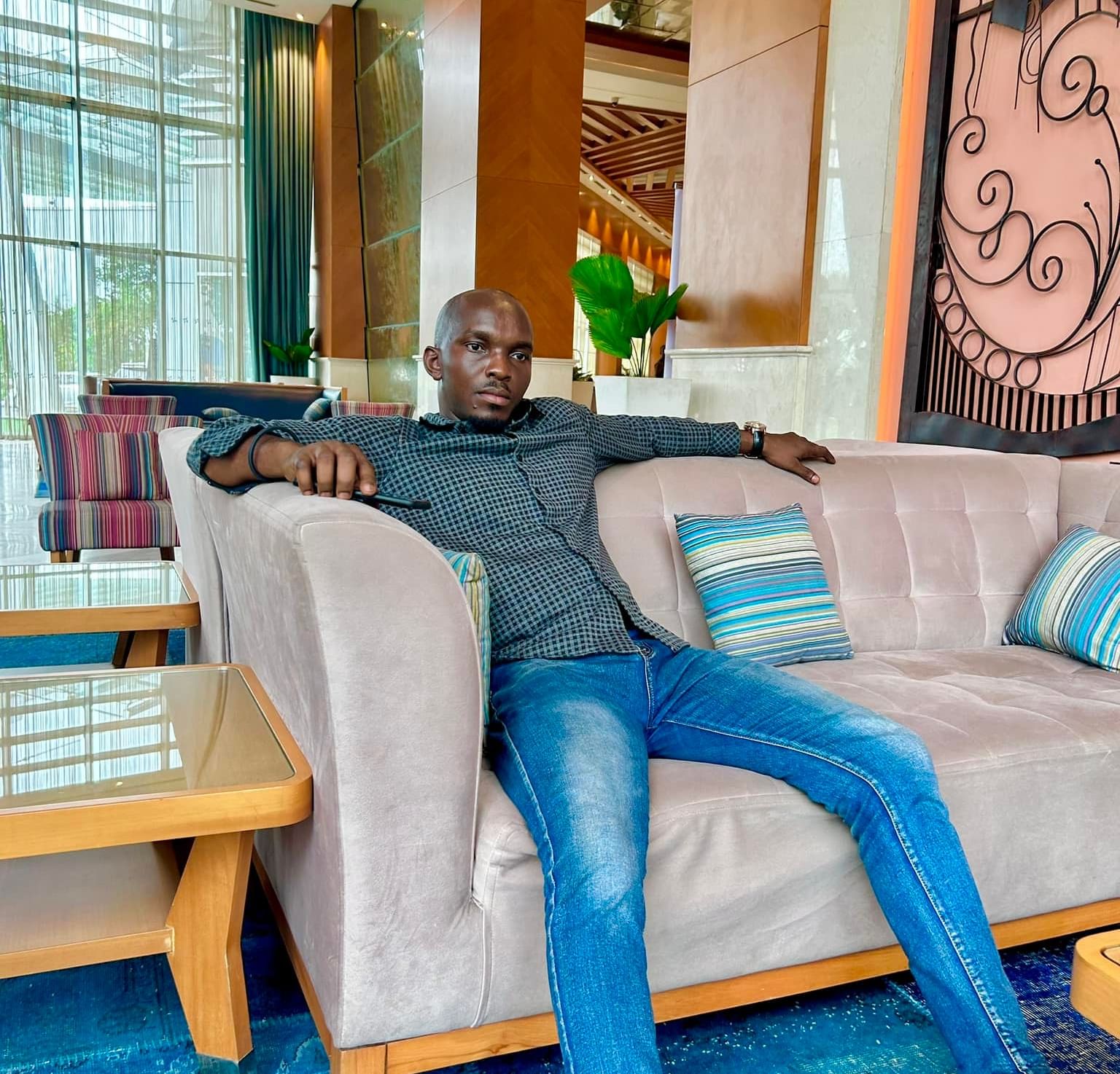 Meet John Amanam, the Nigerian Sculptor Designing Prosthetics for Amputees